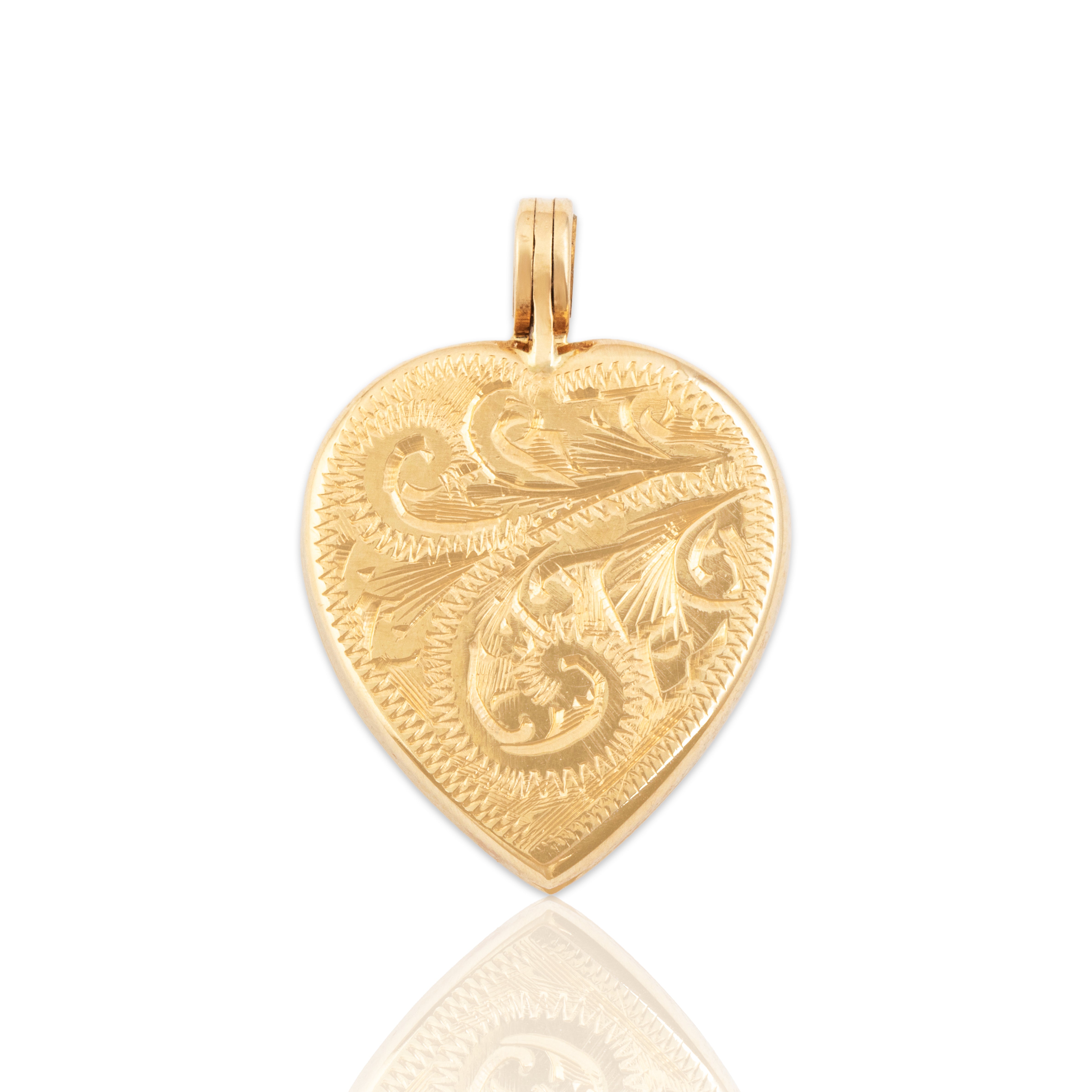 Vintage 14k Yellow Gold Pretty Engraved Heart Locket Pendant – Abbott ...